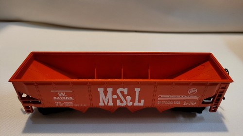 Bachmann HO Scale, Minneapolis & St Louis 42’ Open Quad Offset Hopper ...