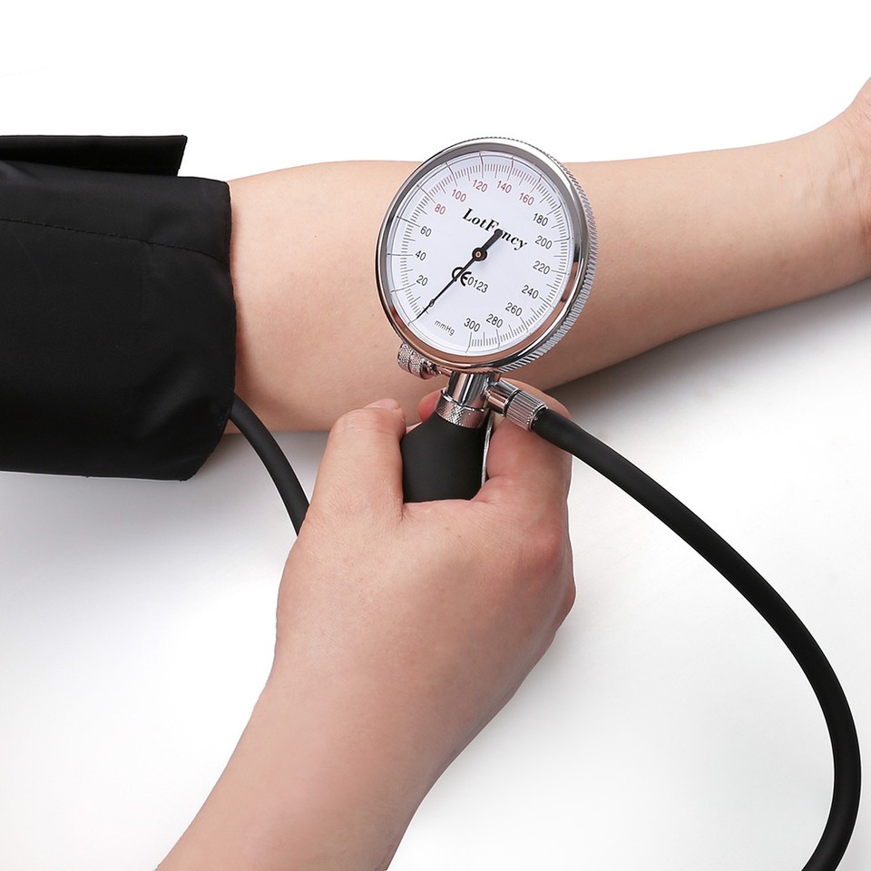 Aneroid Sphygmomanometer Manual Arm Blood Pressure Monitor Stethoscope ...