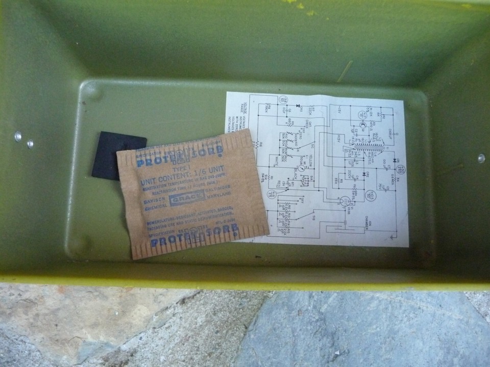 VINTAGE CIVIL DEFENSE VICTOREEN CDV-715 METER GEIGER COUNTER RADIATION ...