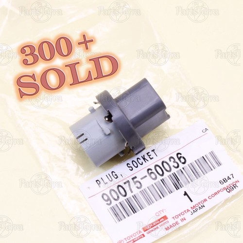Genuine 2001-2007 Toyota HIGHLANDER Tail Lamp Combination Socket 90075 ...