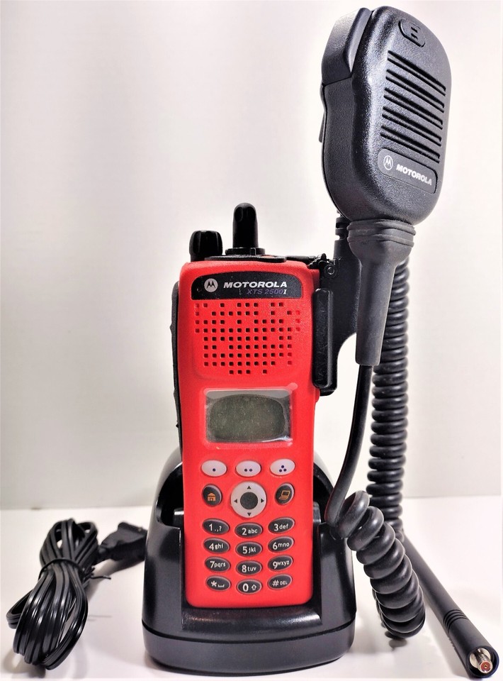 MOTOROLA XTS2500 III VHF H46KDH9PW7BN AES-256 Two Way Radio FPP or ...