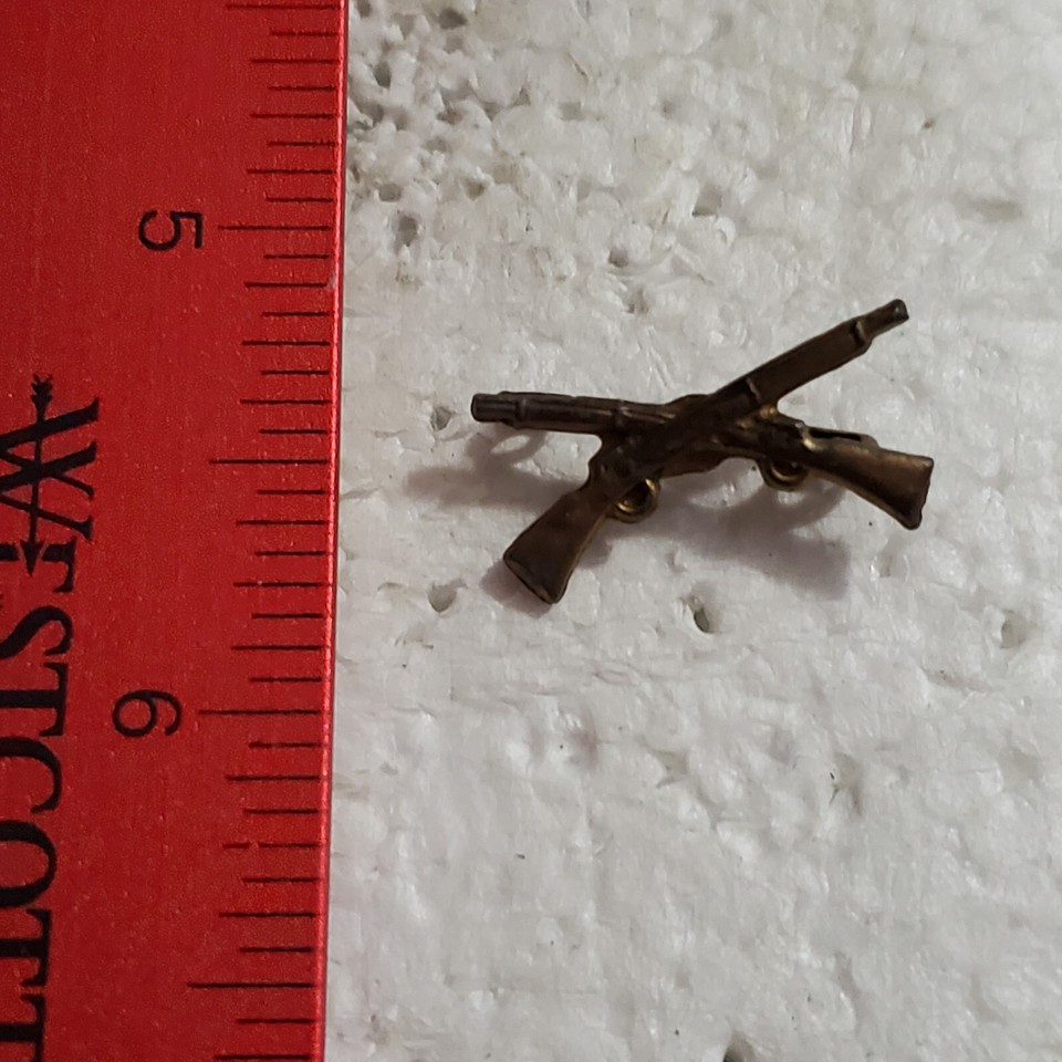 VTG Crossed Rifles Pin Military Logo Gun Gold Tone Lapel Hat Pin Brooch ...