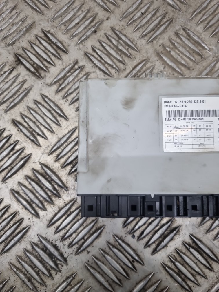 Bmw 650 2010-2012 Front Right Seat Control Module - Picture 4 of 12