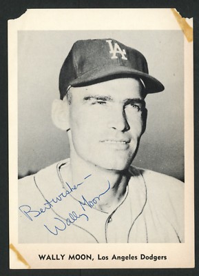Wally Moon (d. 2018) signed autograph auto 1961 Jay Publishing 5x7 B&W ...
