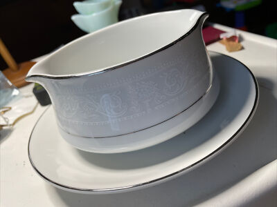 Salem China Co Lace Bouquet Translucent Gravy Boat With Platinum Trim ...