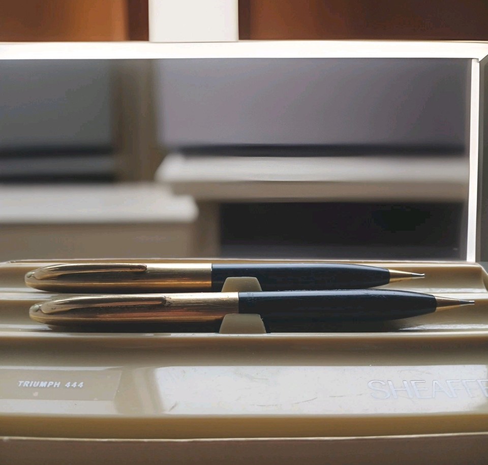 Working 1950's Sheaffer LT Black and gold tone Pen & Pencil Set W/White ...