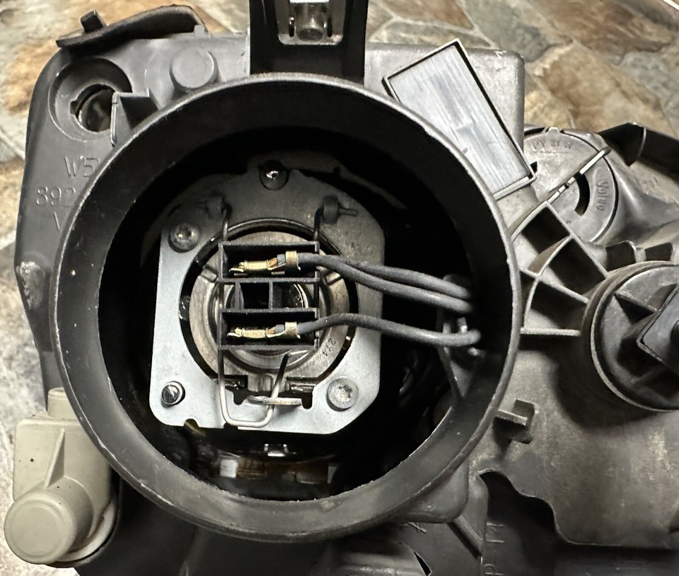 2004 - 2008 Chrysler Crossfire Left Driver Halogen Headlight Assembly ...