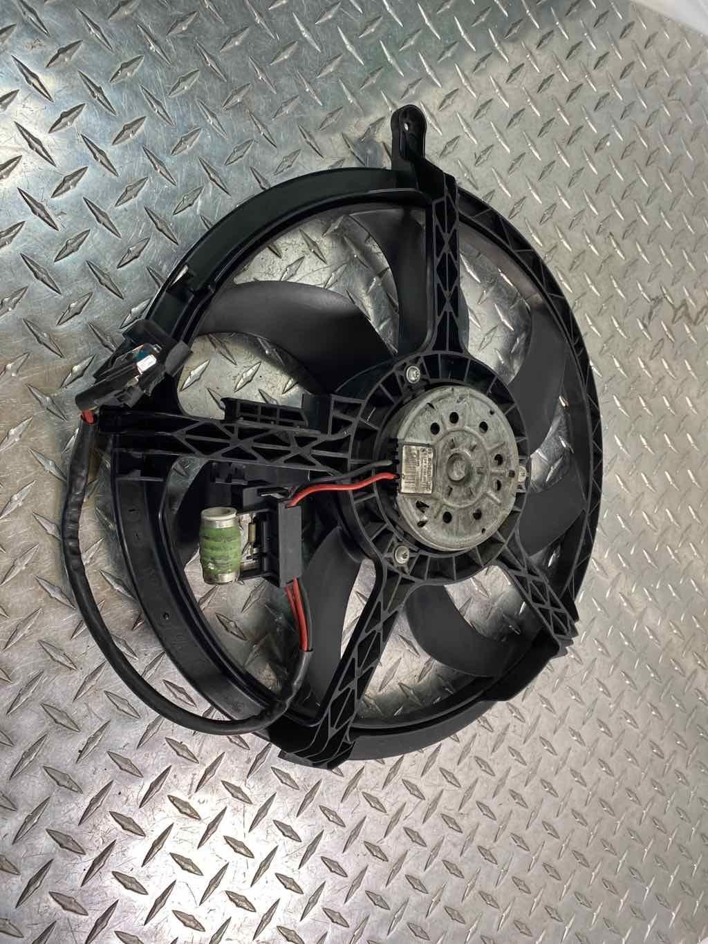 01-08 MINI COOPER R56-R59 RADIATOR COOLING FAN 17422752632 OEM | eBay