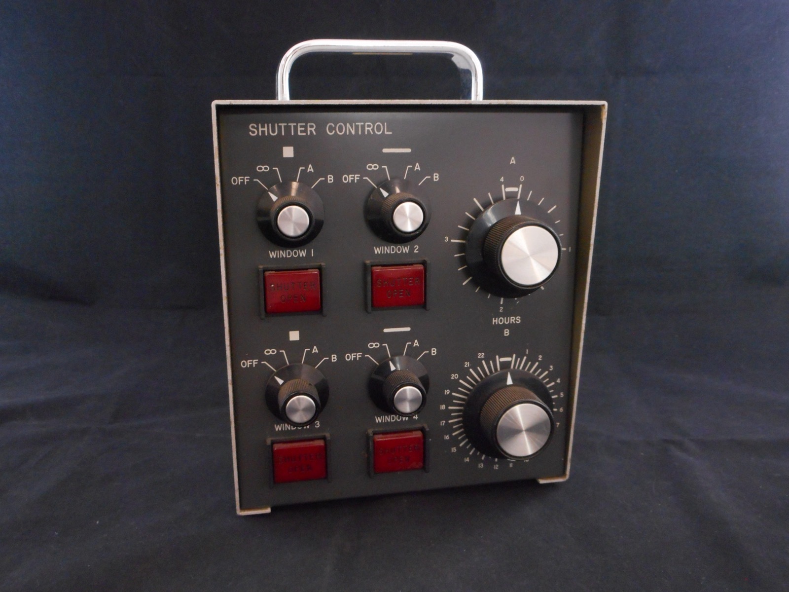 PHILIPS ELECTRONICS Shutter Control 220Volts .15Amp 30Hz 12222000 | eBay