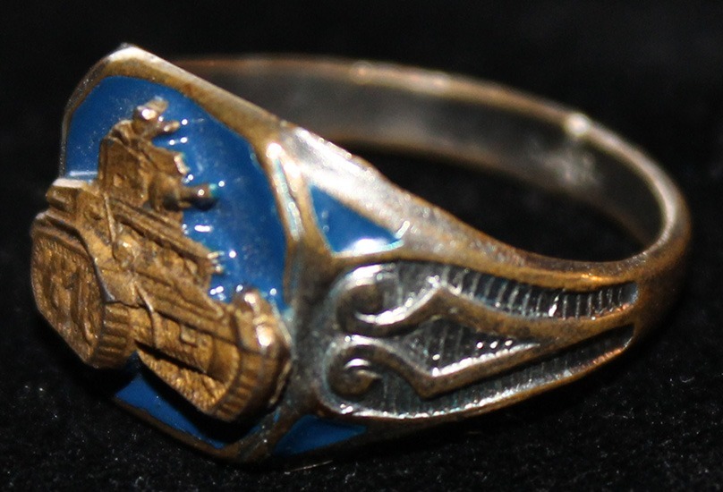 Great Early WWII US Army Armored Ring with M3 Stuart Light Tank size 8. ...