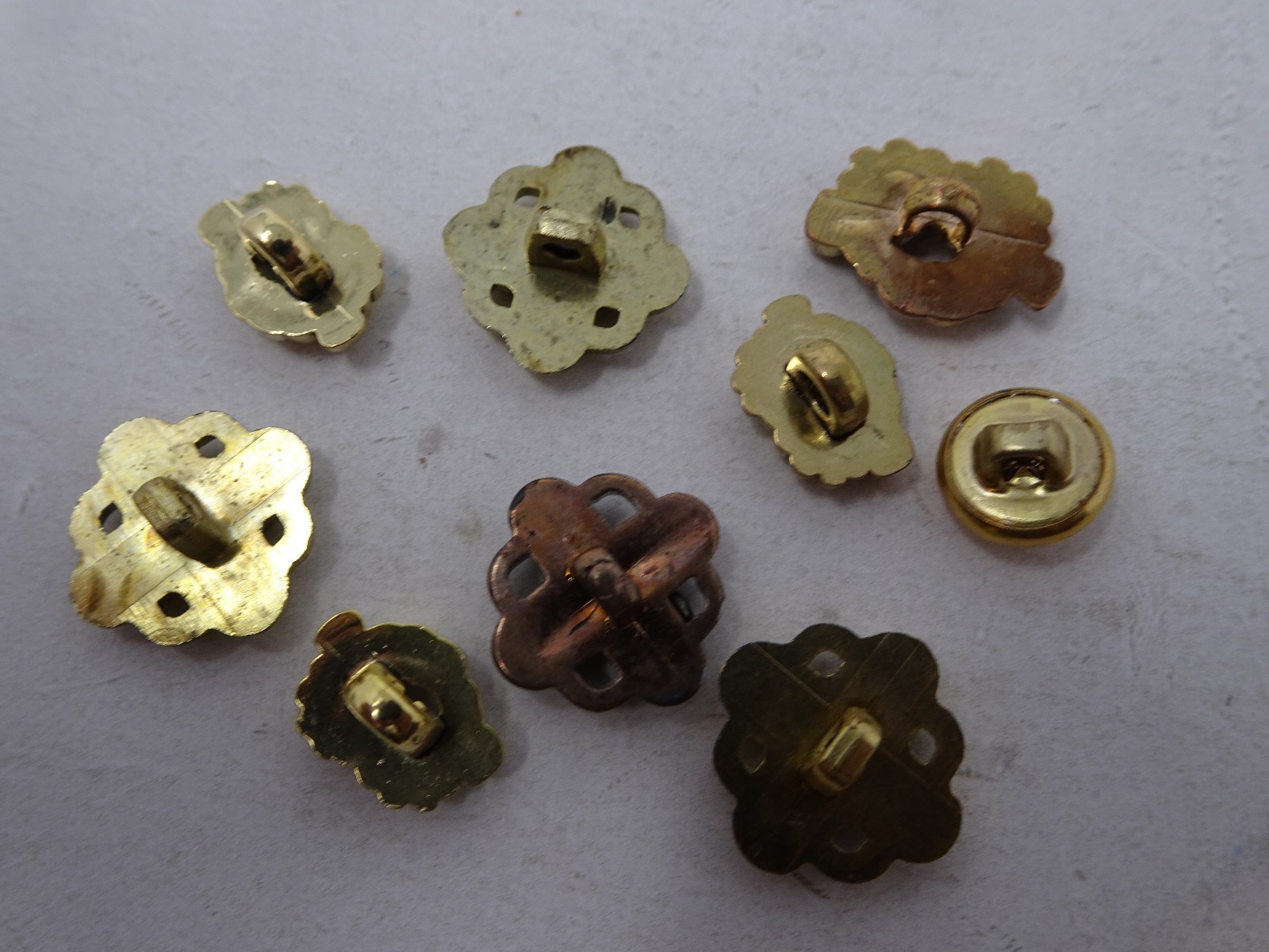 Mixed Lot of 100 Shiny & Antique Gold Shank Buttons A215 | eBay