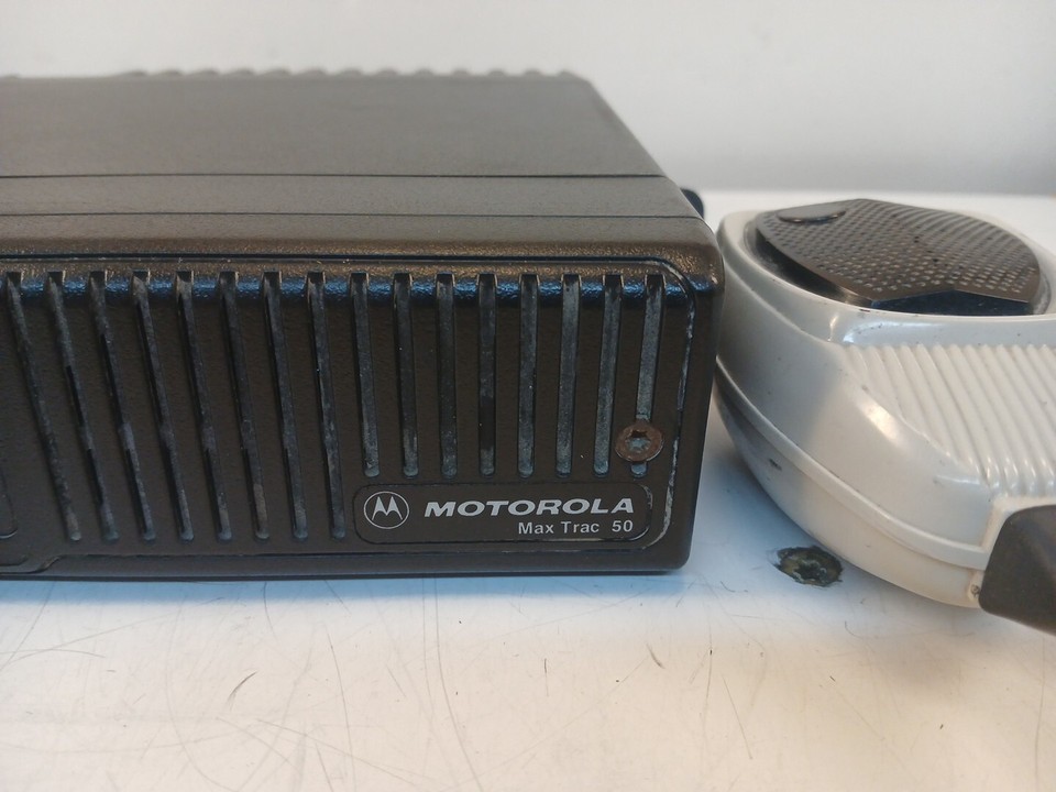 Motorola MaxTrac 50 Radio w/ Motorola HM1056A Mic *UNTESTED, SELLING ...