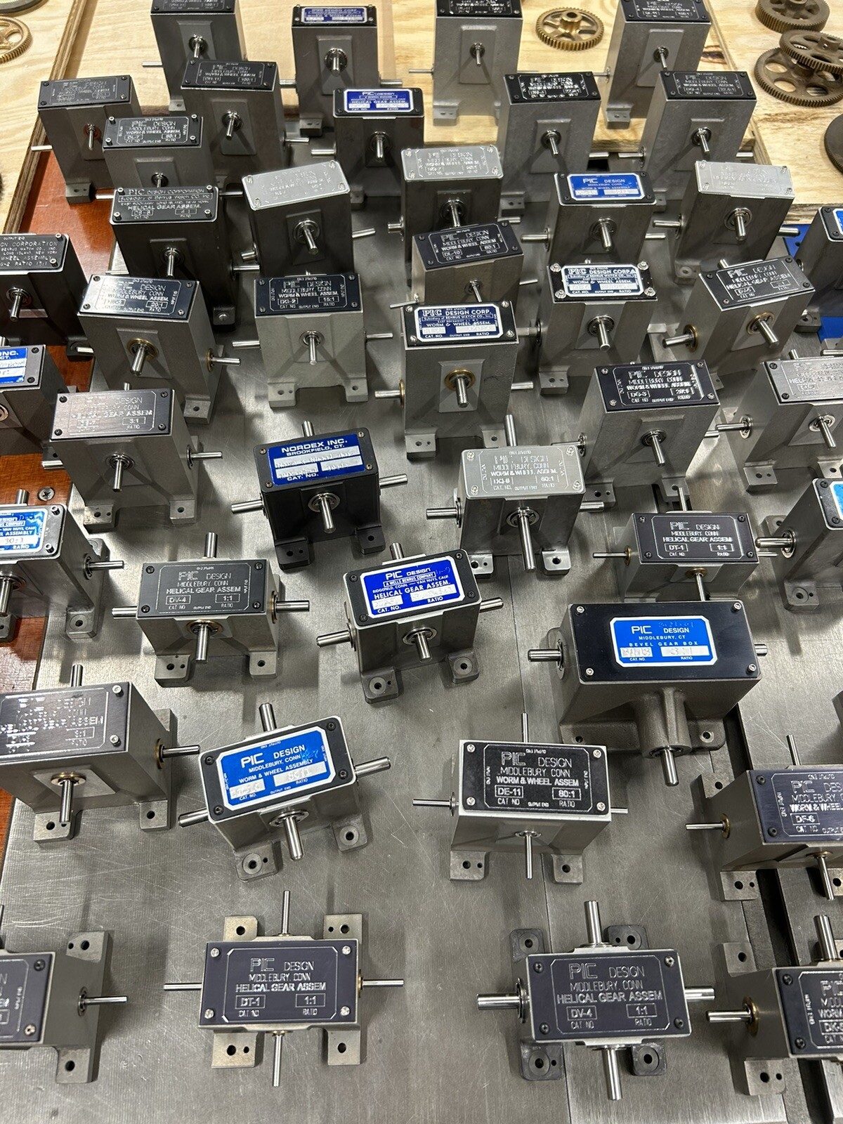 QTY 1 NORDEX PRECISION WORM GEAR BOX REDUCER 80:1 RATIO 1/4” IN/OUT LOW ...