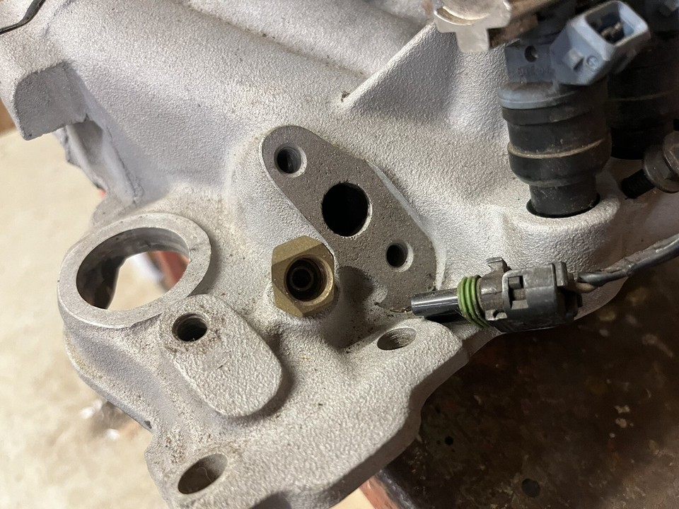 1992 Chevy Corvette TPI intake manifold, runners, fuel rail, injectors ...