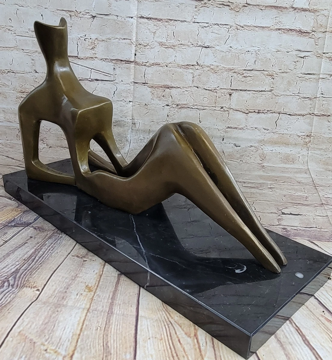 Recumbent Figure Henry Moore