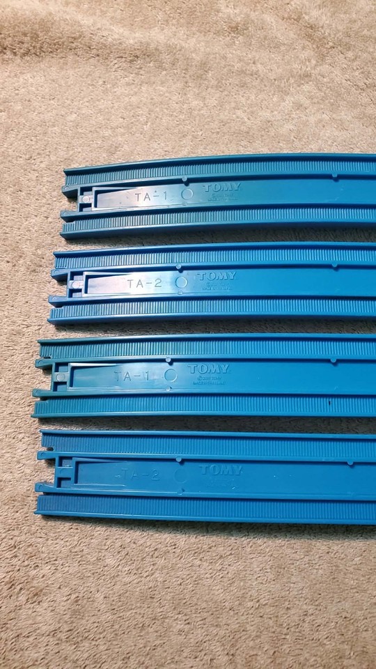4 Tomy Trackmaster Thomas The Tank Engine Long Curved Blue Track ...