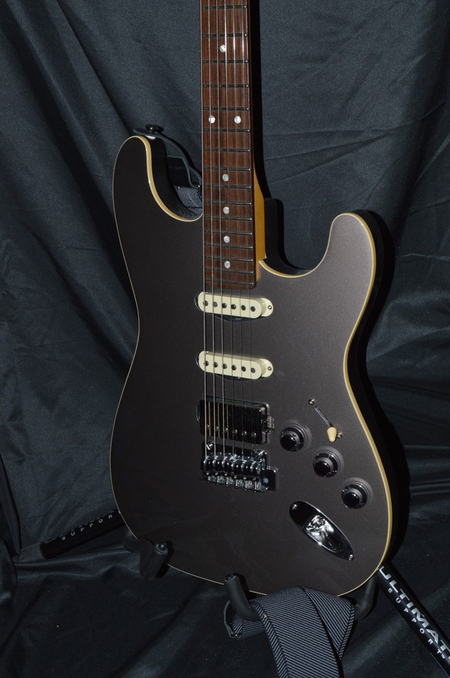 Fender JPN Aerodyne Special Stratocaster Dolphin Gray | eBay