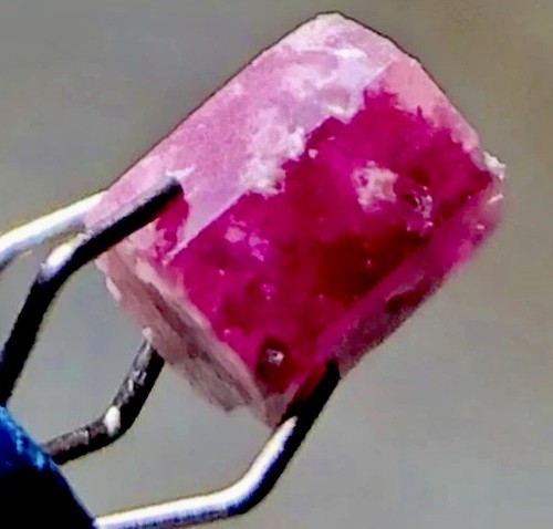 Prized Flashy Red Beryl Bixbite Crystal Natural Gemstone Raw Emerald ...