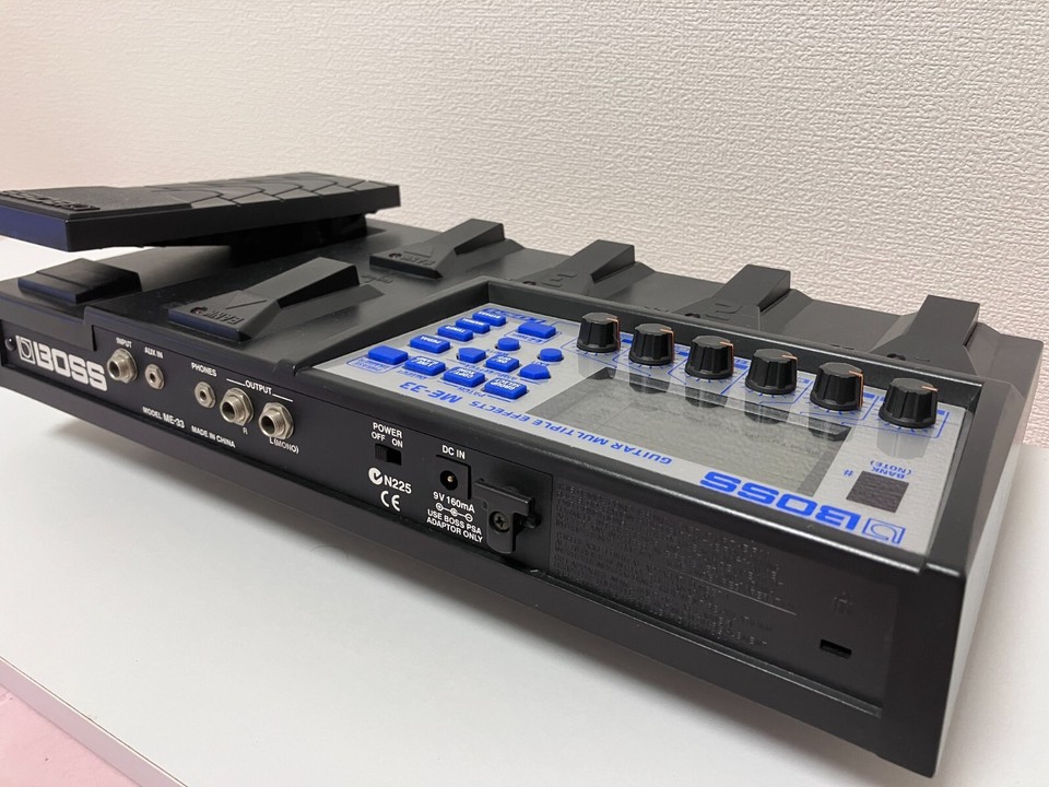 BOSS ME-33 Guitarmultiple effects pedal processor Used Free Shipping ...