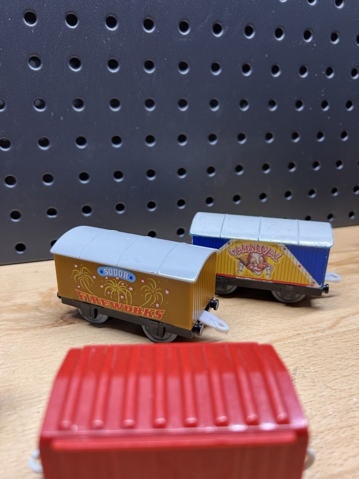 Thomas & Friends Trackmaster Cargo Lot Boxcar Cargo Block Boxes | eBay