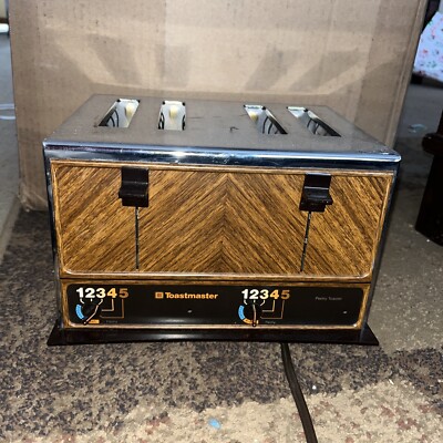 VINTAGE TOASTMASTER 4 SLICE TOASTER CHROME & BROWN RETRO MODEL D138A ...