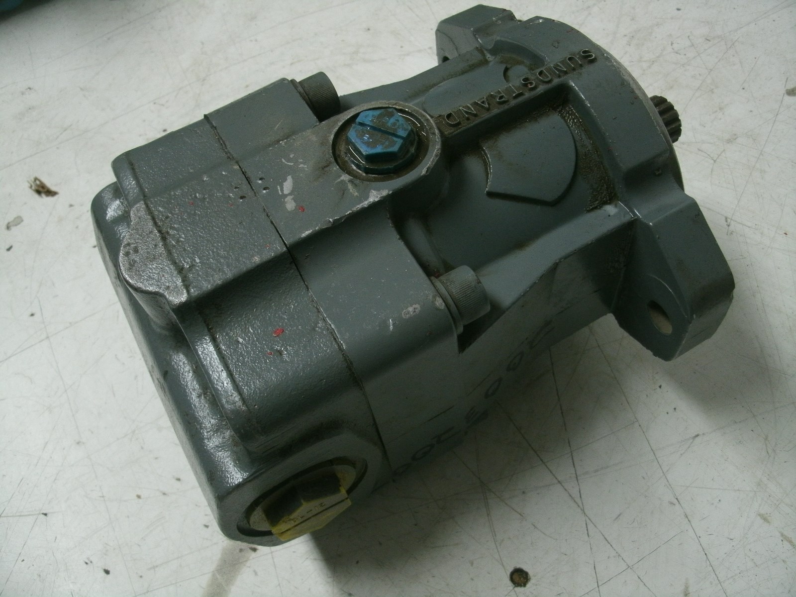 SAUER SUNDSTRAND HYDRAULIC PUMP 18-3025 MF MODEL # 04-90-43-81607-1 NEW ...