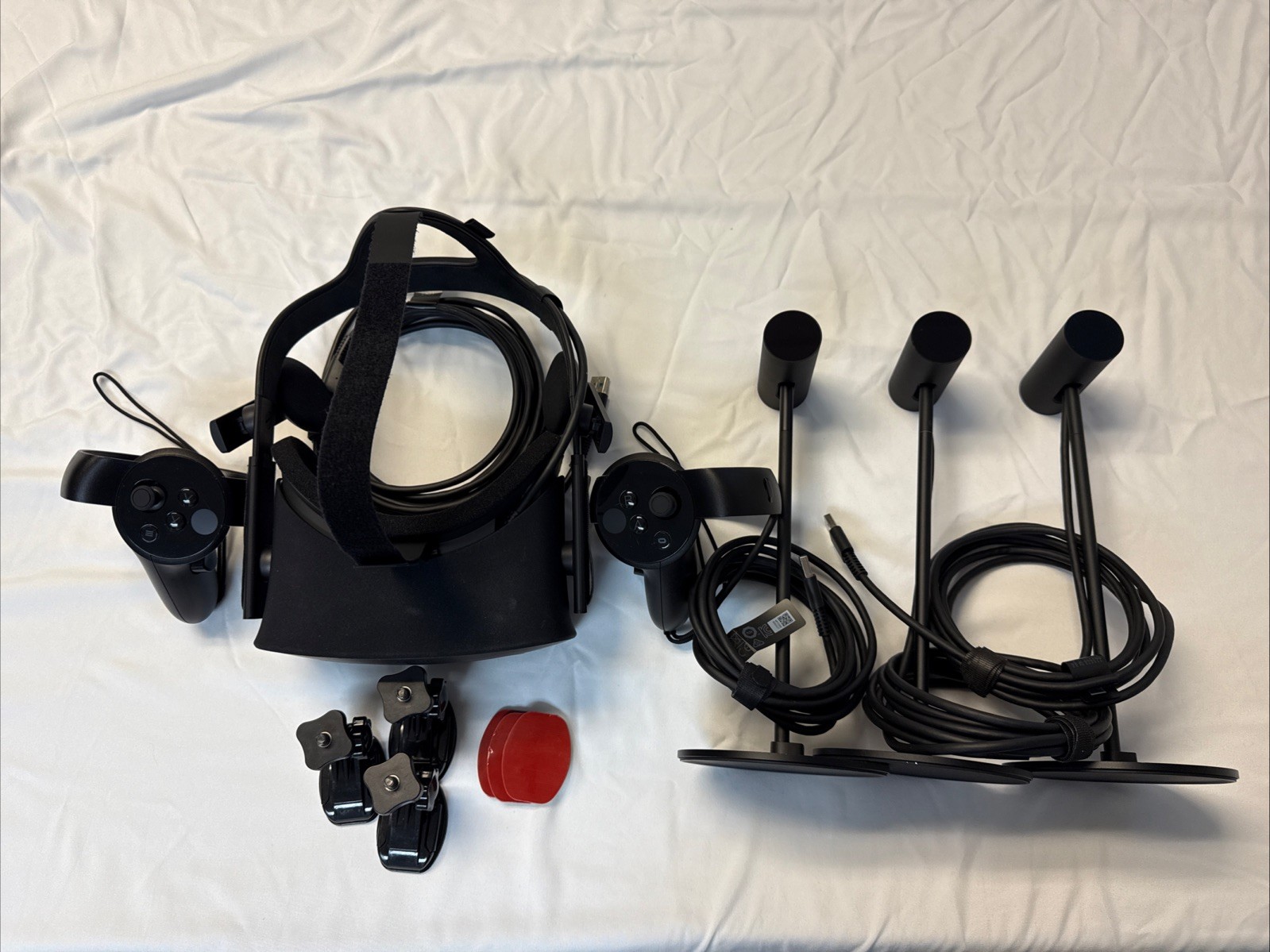 Rift CV1 VR Headset w/ 3 Sensors | eBay