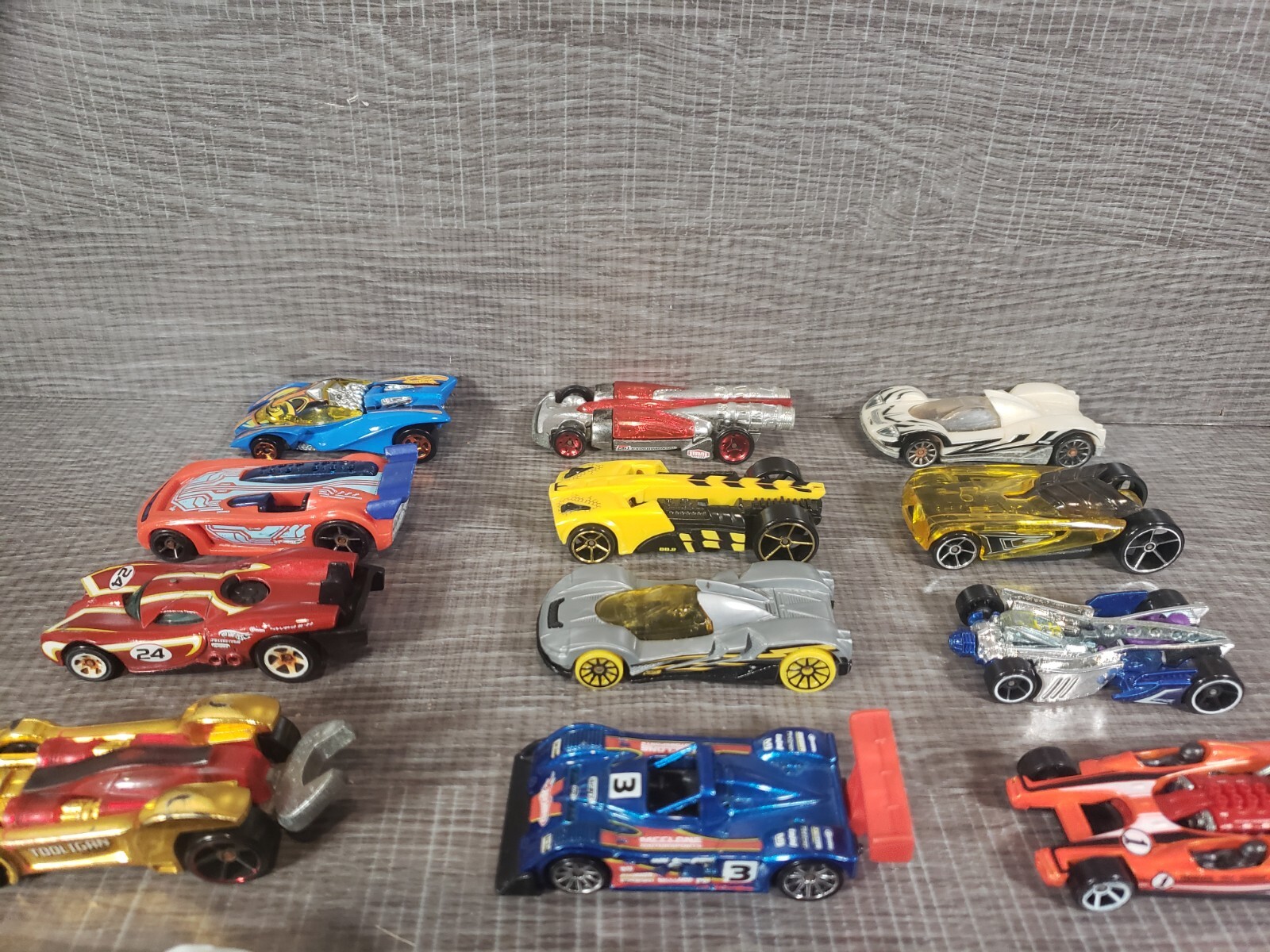 Lot of 15 Hot Wheels Racing Cars | eBay