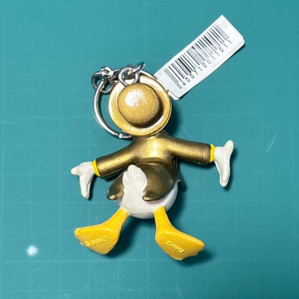 Tokyo Disneyland Donald Wacky Kingdom Keychain Unused | eBay