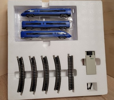 Minitrix Spur N 11203 Startpackung "Supermann" ICE 3 rattert beim ...