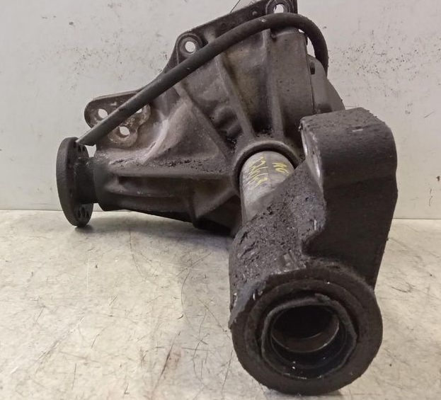 2002-2005 Dodge Ram 1500 Front Differential Carrier Assembly 3.55 Ratio ...