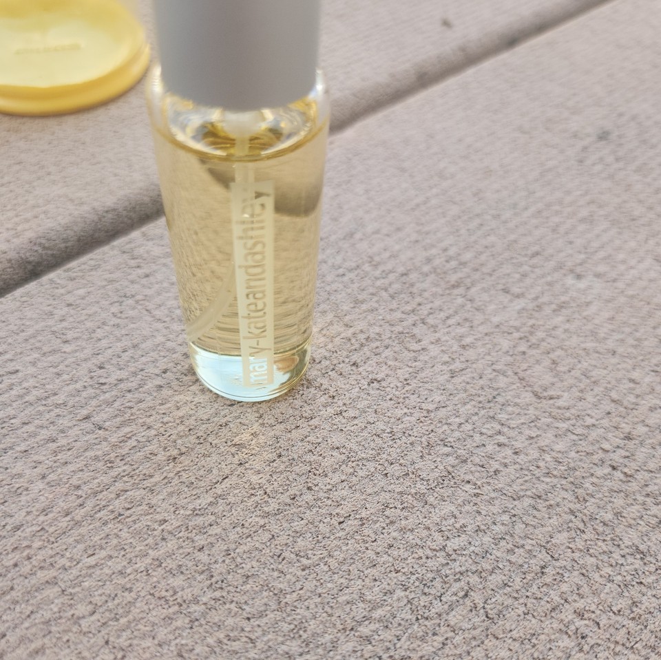 2004 Mary Kate and Ashley Two Eau De Toilette Perfume Spray | eBay