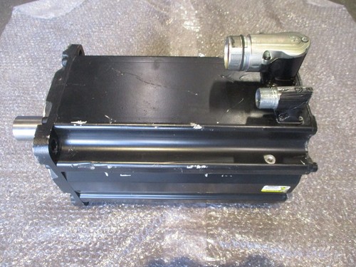 Allen Bradley MPM-B2153F-MJ72AA Kinetix AC Servo Motor 480VAC 7.2kW 9HP ...