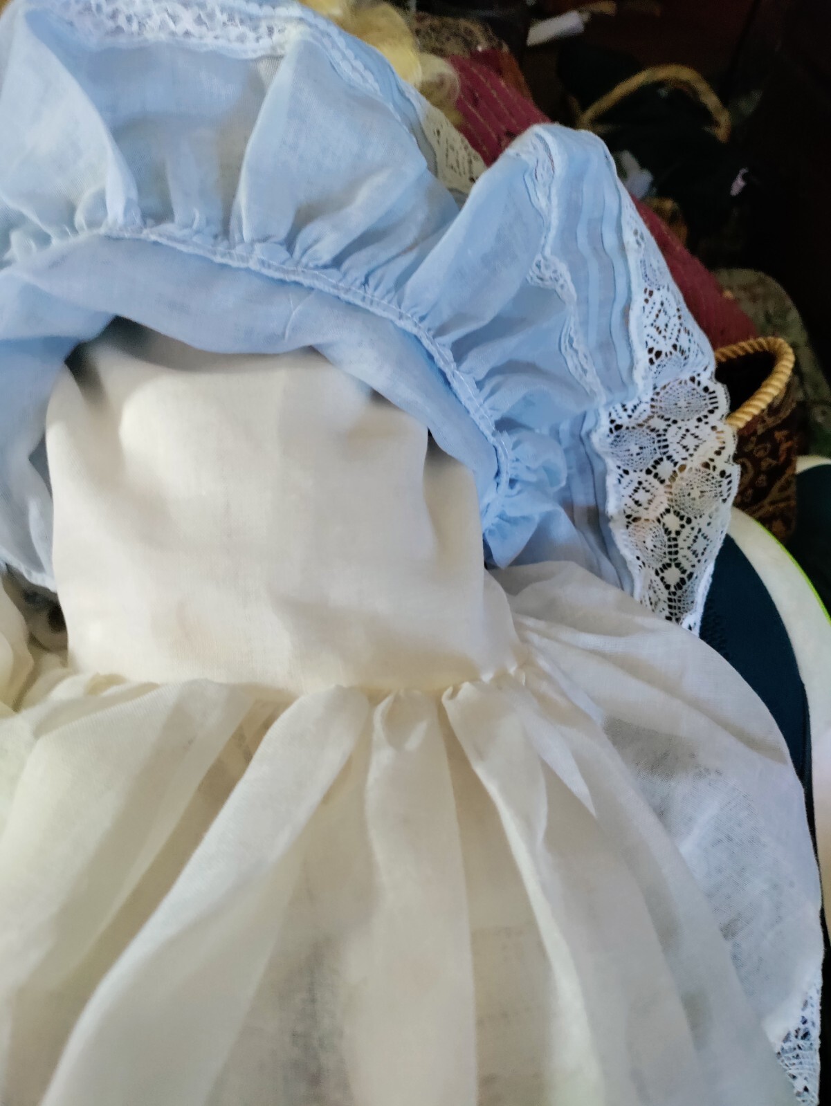 26" AM "Queen Louise" Doll in Vintage Blue Dress w/ Flowered Bonnet 18 ...