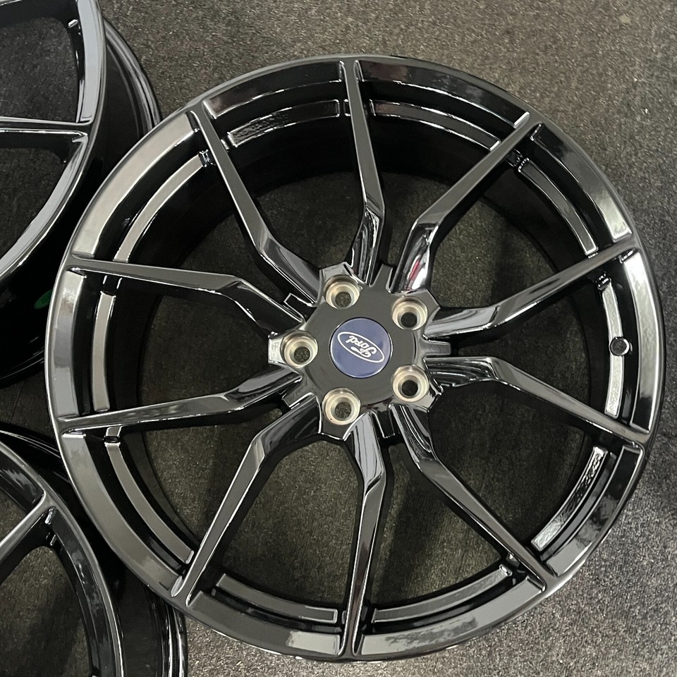 Ex Display 18" Ford RS style Gloss Black alloy wheels Focus Connect ...
