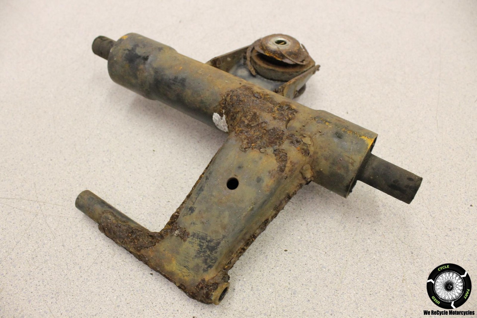 2005 Vespa Et2 Engine Motor Mounting Mount Bracket ET 2 Piaggio 05 | eBay