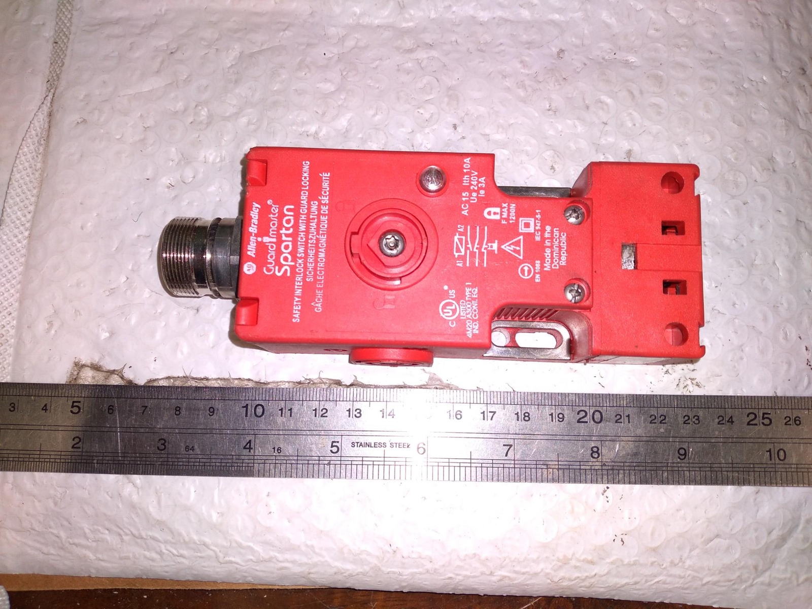 ALLEN-BRADLEY GUARD MASTER SPARTAN 240V 3-10A Safety Interlocking ...