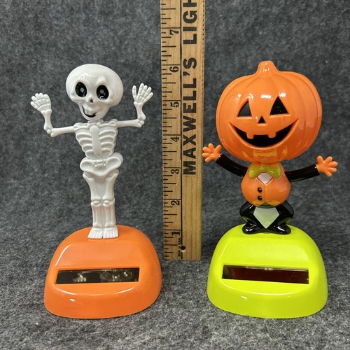 Solar Powered Dancing Halloween Skeleton & Pumpkin Figure Light ...