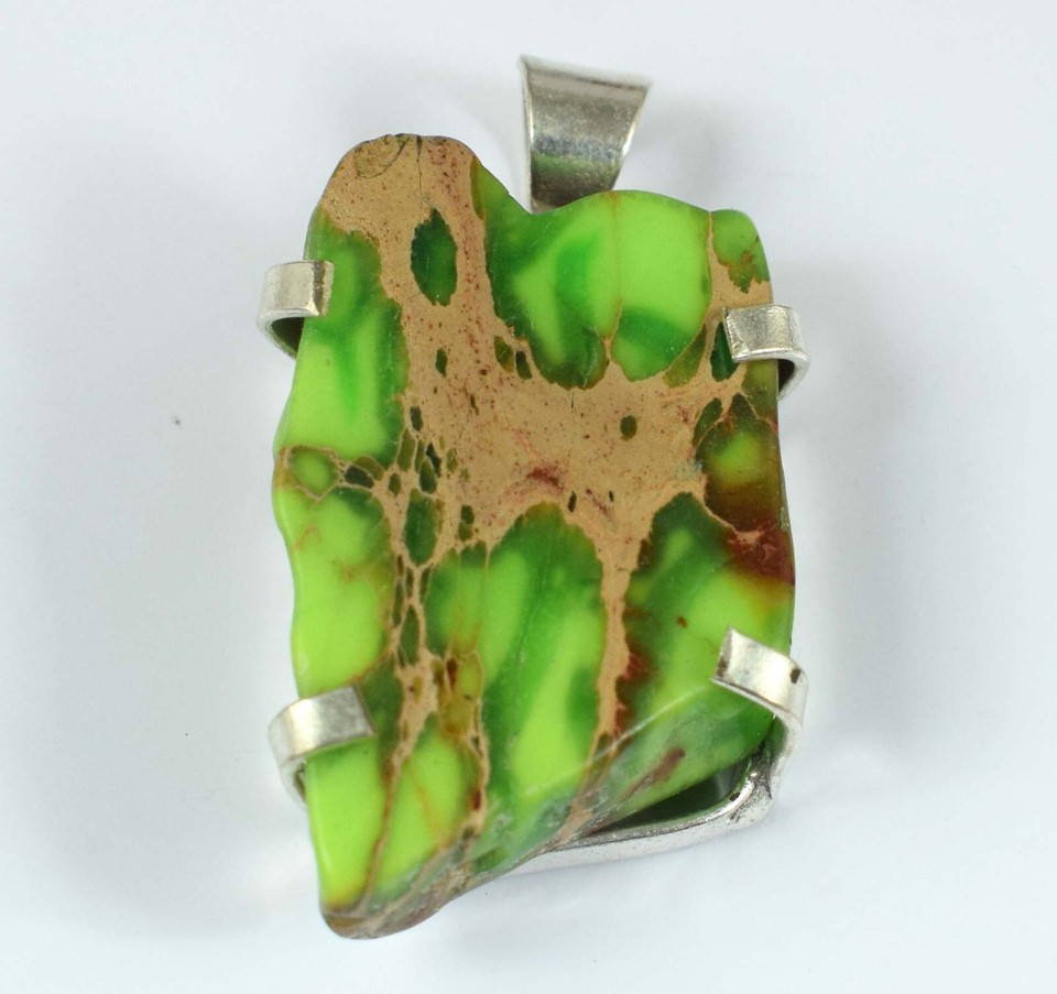 Natural Green Carico Lake Turquoise 32.85 Carat Certified Gemstone ...