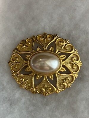 Vintage Signed LR LADY REMINGTON large faux pearl goldtone Brooch/Pin ...