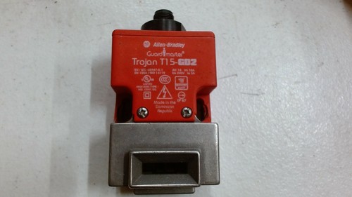 ALLEN BRADLEY TROJAN T15-GD2 GUARDMASTER SAFETY SWITCH 15AC 10A -FREE ...
