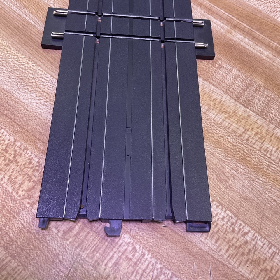 HO Slot Car Life-Like Racing Race & Train Intersection Track | eBay