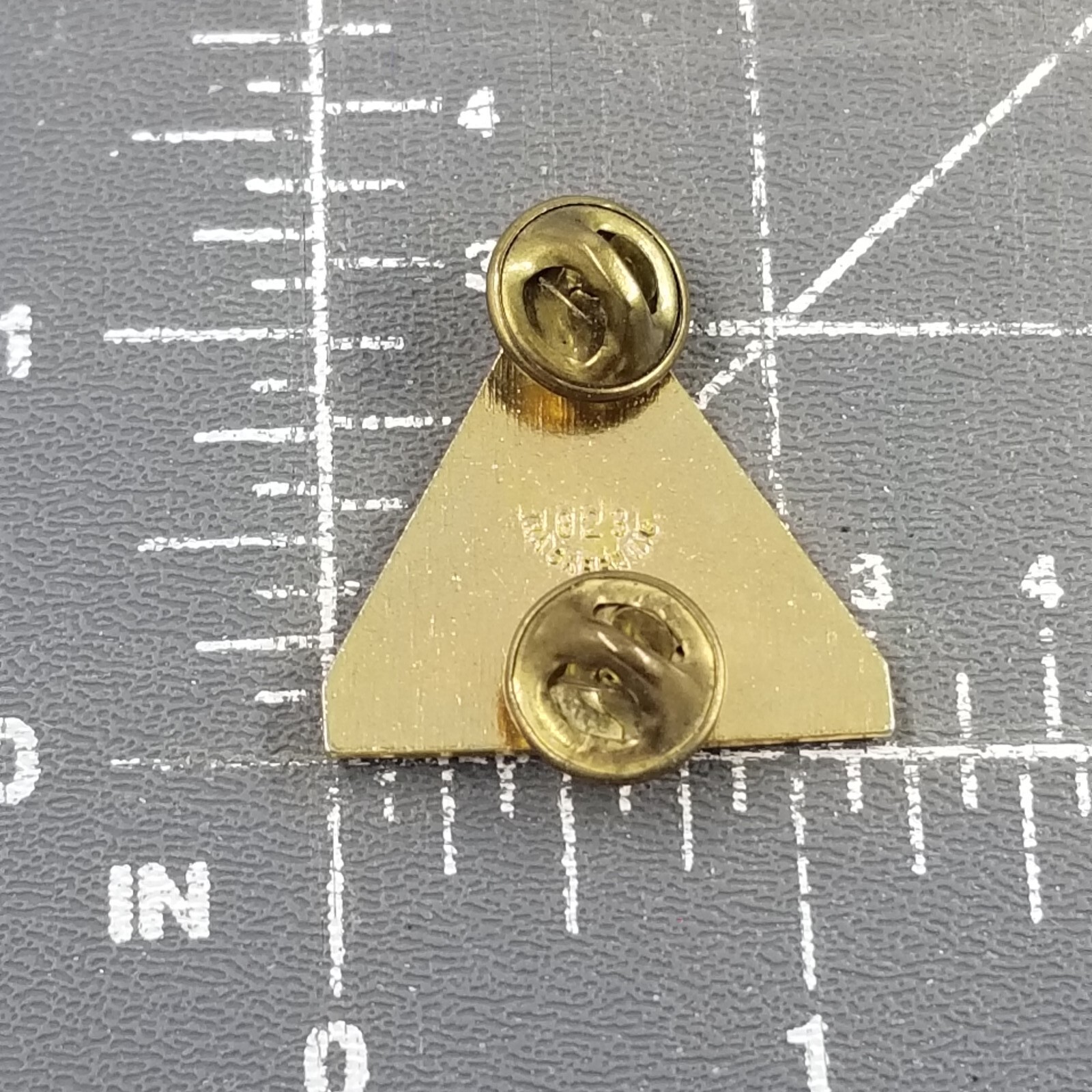 US Army Spearhead 3rd Armored Division Lapel Pin CSIB Ira Green Inc G23 ...