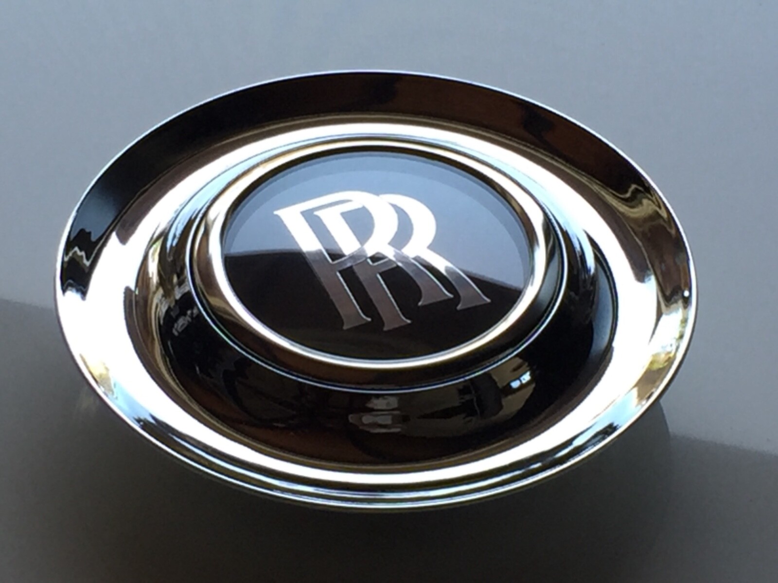 100% BRAND NEW ROLLS ROYCE RR SELF ALIGNMENT CENTER CAP 6891937 MADE IN ...