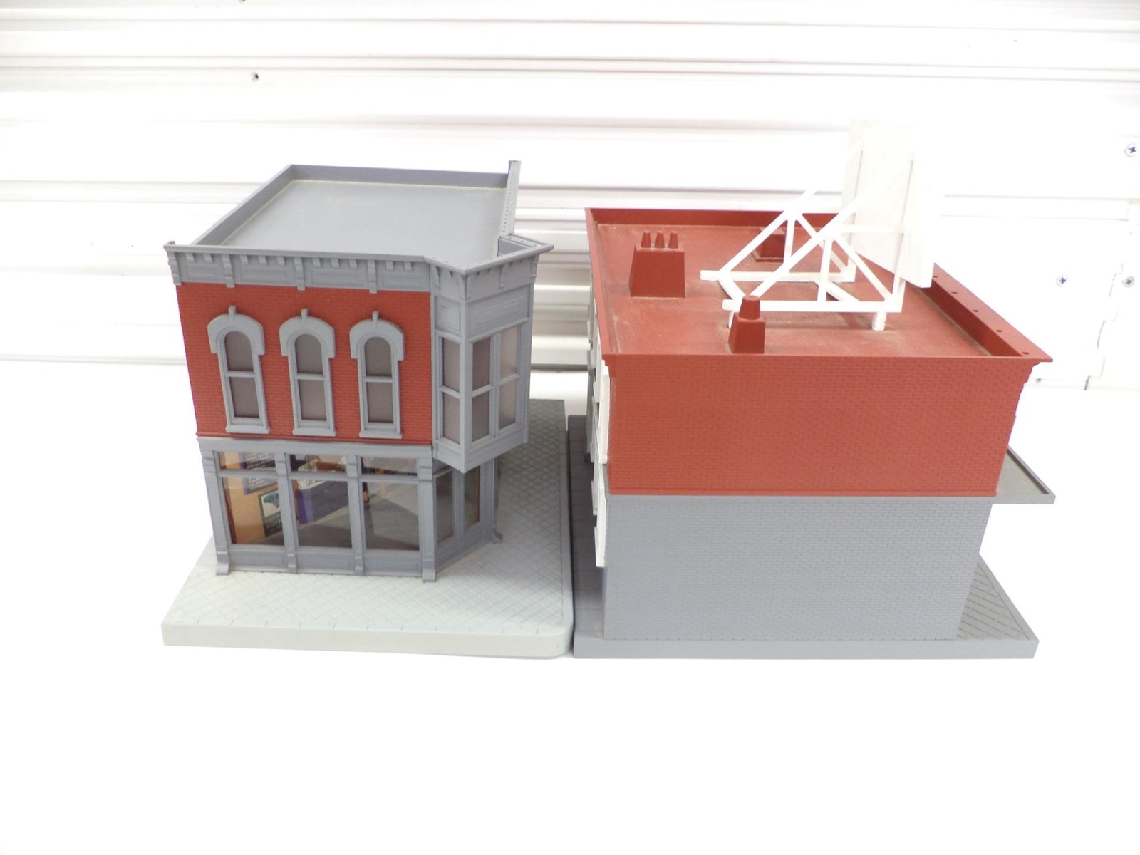 MTH O-gauge Retail Buildings(2), (lot ts) | eBay