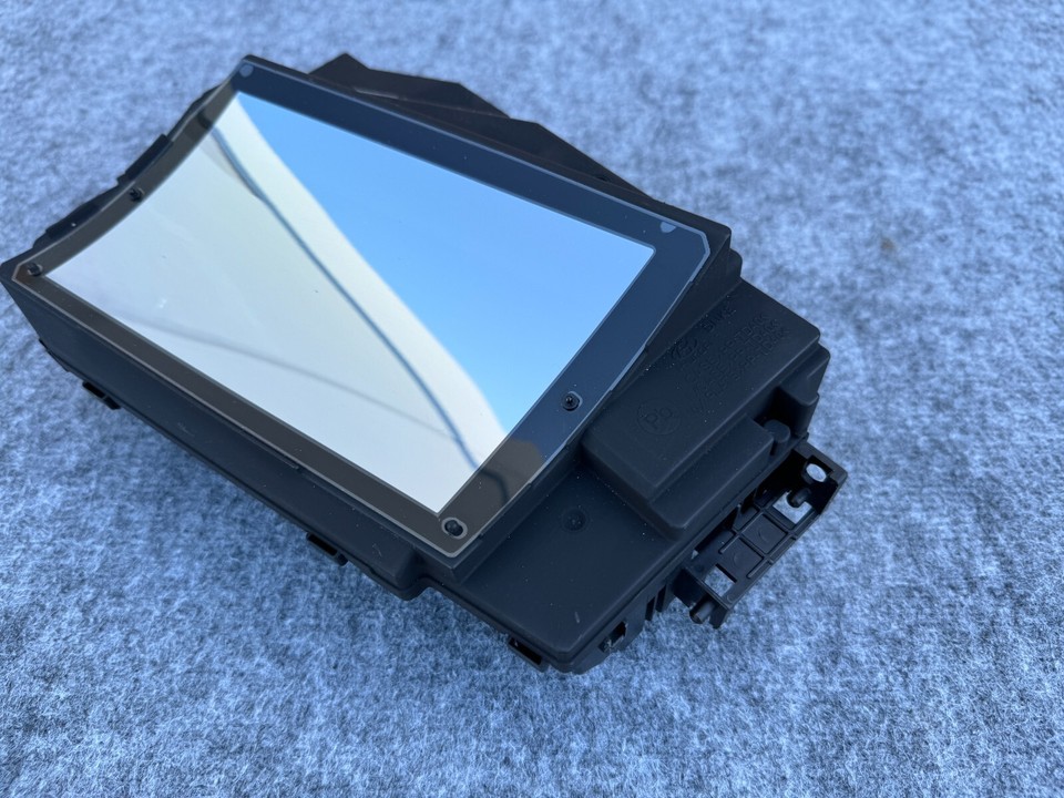 GENESIS G70 2019-2024 OEM DASH HEADS UP DISPLAY MONITOR MONITOR ...