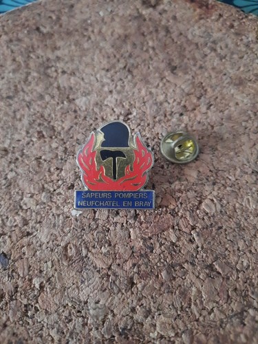 Pin's Sapeur Pompier Fireman Sauveur Feu Fire Neufchatel En Bray L24 | eBay