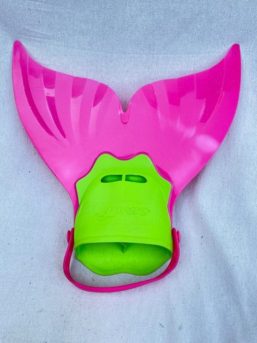 FINIS Mermaid Tail MONOFIN Swimmable Tail, Swim Fin Glitter Pink And ...