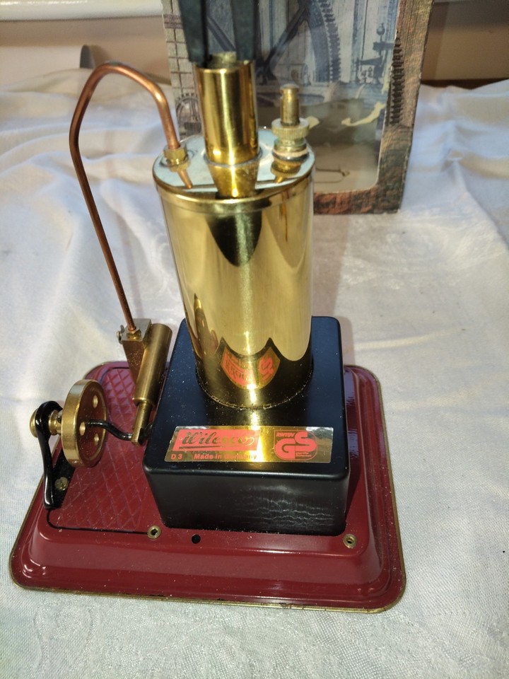Wilesco D3 Stationary Steam Engine With Upright Brass Boiler Live Steam ...