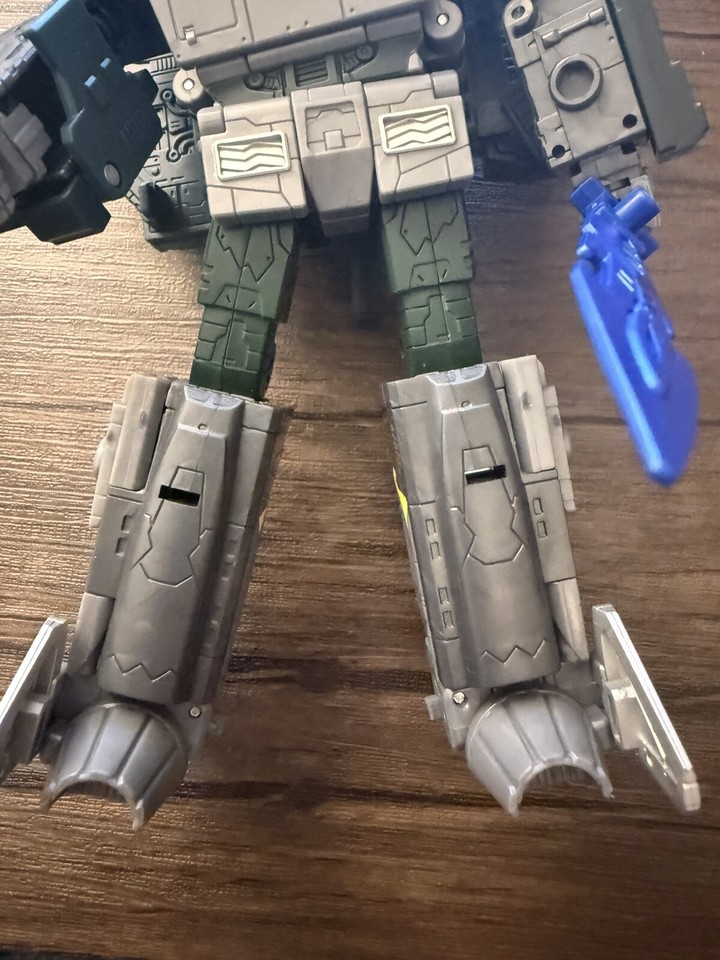 Transformers Legacy United Leader Class Overcharge W/ Sword | eBay